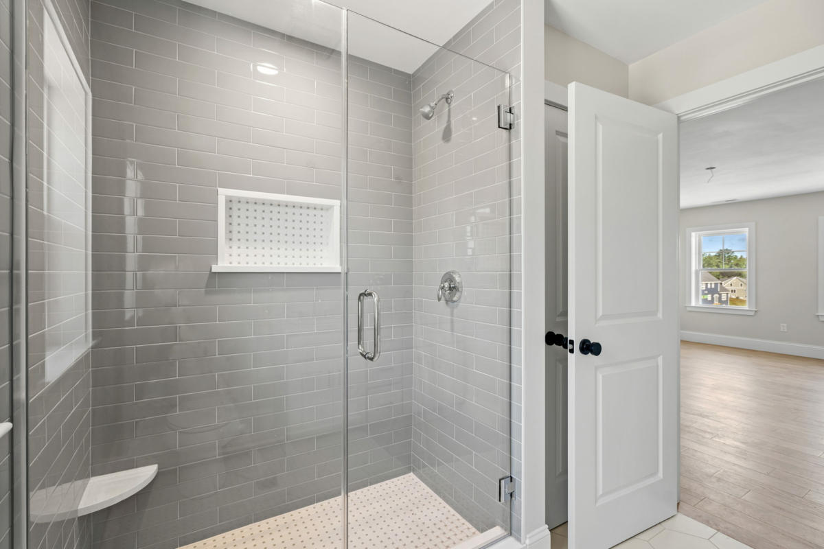 33 Taylor Lane (Rowley) - Herrick Lutts